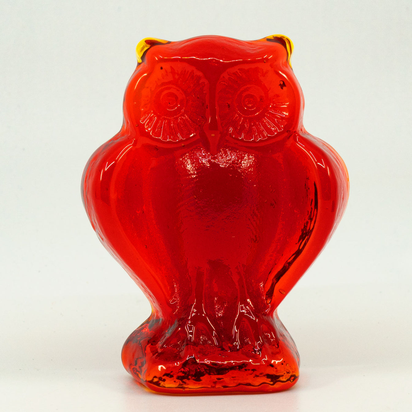 Cadmium Red Glass Statuette - Big Owl - Glow Under UV light – bcv.glass