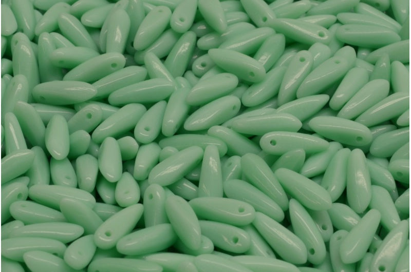 Dagger Beads, Opaque Green (53130), Glass, Czech Republic – bcv.glass